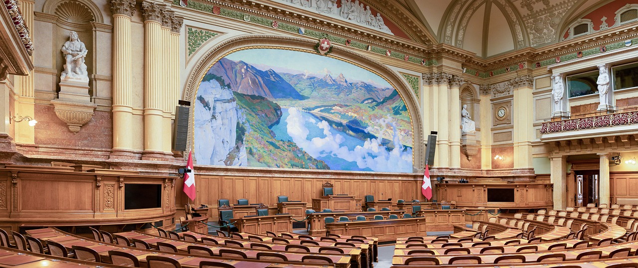 Hält das halbdirekte Demokratiemodell was es verspricht? - Akademie - Freiheit Lebenswerk